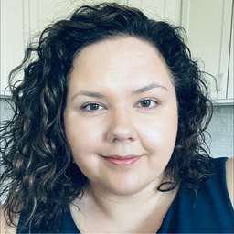 Sarah Sadkowski - Crunchbase Person Profile