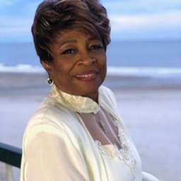 Lillian Dillard - Founder and Chief Executive Office @ T & T Tutor ...