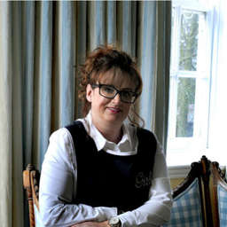 Vicki Arrowsmith - Managing Director and Founder @ Girl Fridays ...