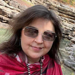 Leah Dossey - Owner @ Blueleaf Creative - Crunchbase Person Profile