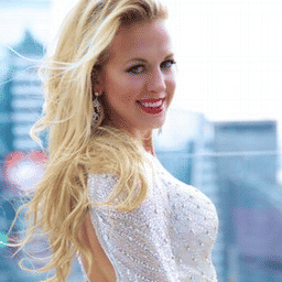 Julia La Roche - Correspondent @ Yahoo Finance - Crunchbase Person Profile