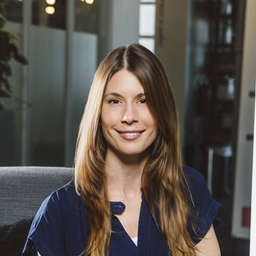 Stephanie Lyons - Crunchbase Person Profile