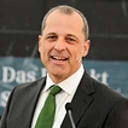 Michael Sigmund - Head of European Metropolitan Office Nuremberg ...