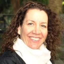 Carrie Davis - Crunchbase Person Profile