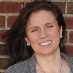 Laura Stuart - Crunchbase Person Profile