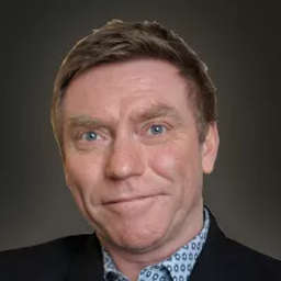 Simon Kelly - CEO & Founder @ Story Worldwide - Crunchbase Person Profile