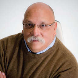 Henk Verschuur - Professor Strategic Management @ Johan Cruyff ...