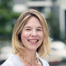 Courtney Seiter - Crunchbase Person Profile