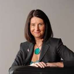 Angela Andrews - Chief Executive and Town Clerk @ City of Lincoln ...