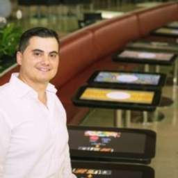 Adam Canceri - Founder and CEO @ EAT Displays - Crunchbase Person Profile