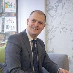 Tom Henshaw - Founder and Managing Director @ Henshaw Fox - Crunchbase ...