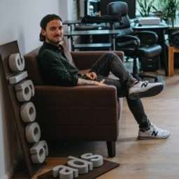 Daniel Rakus - Crunchbase Person Profile