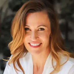 Cat Kom - CEO & Founder @ Studio SWEAT onDemand - Crunchbase Person Profile