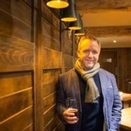 Anthony Holly - Founder and Managing Director @ Chantelle Lighting ...