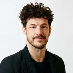 Callum Adamson - CEO @ Distributed - Crunchbase Person Profile