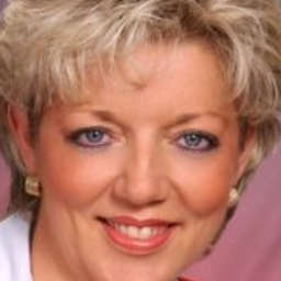 Lisa Davis - Founder, Owner & Broker @ Davis Real Estate Group ...