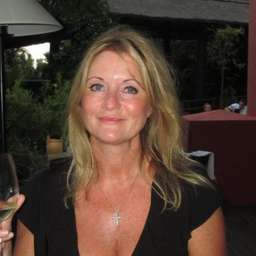 Kate Nesbitt - Co-Founder and Owner @ FizzBug - Crunchbase Person Profile