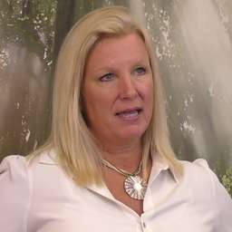 Lisa Reynolds - Chief Executive Officer @ Reynolds Packaging ...