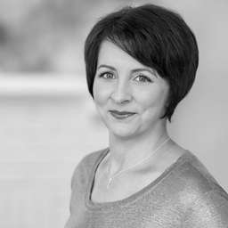 Alexandra Robertson - Crunchbase Person Profile