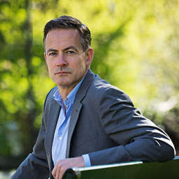 Andreas Versteegh - Founder & Chairman @ Living Capital Group ...